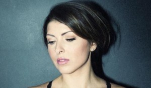 Halley Hiatt – On & On (Erykah Badu Cover) - Singersroom.com