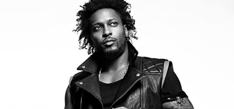 D'Angelo - Singersroom.com