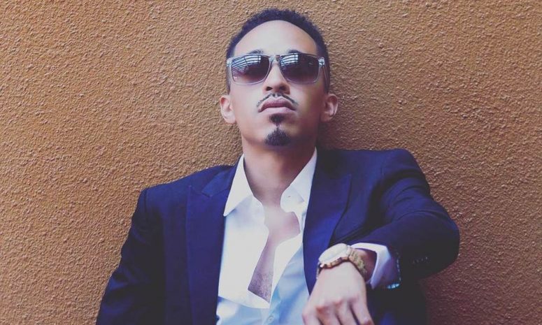 October London - Singersroom.com