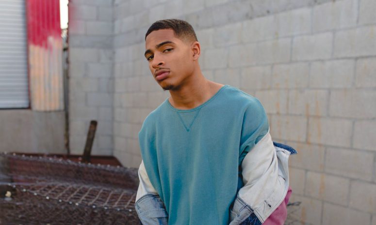 Arin Ray - Singersroom.com