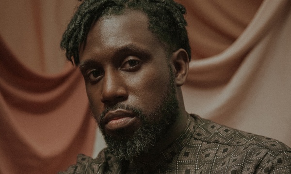 Aaron Taylor - Singersroom.com