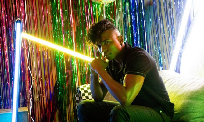 Rico Davis - Singersroom.com