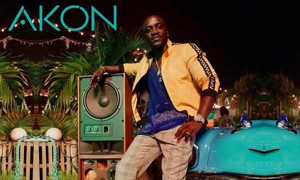 Akon - Singersroom.com