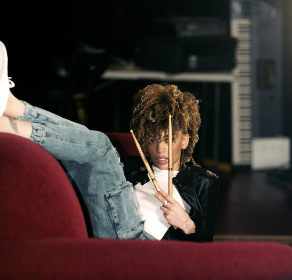 R&B singer Haley Smalls releases new single “Do Better” - Singersroom.com