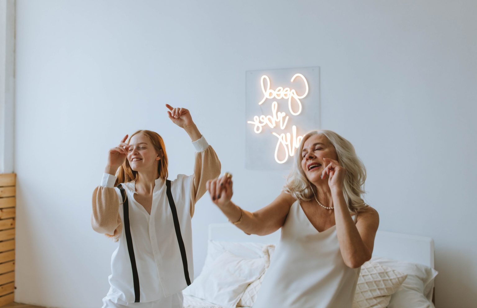 20 Songs About Being 18 - Singersroom.com