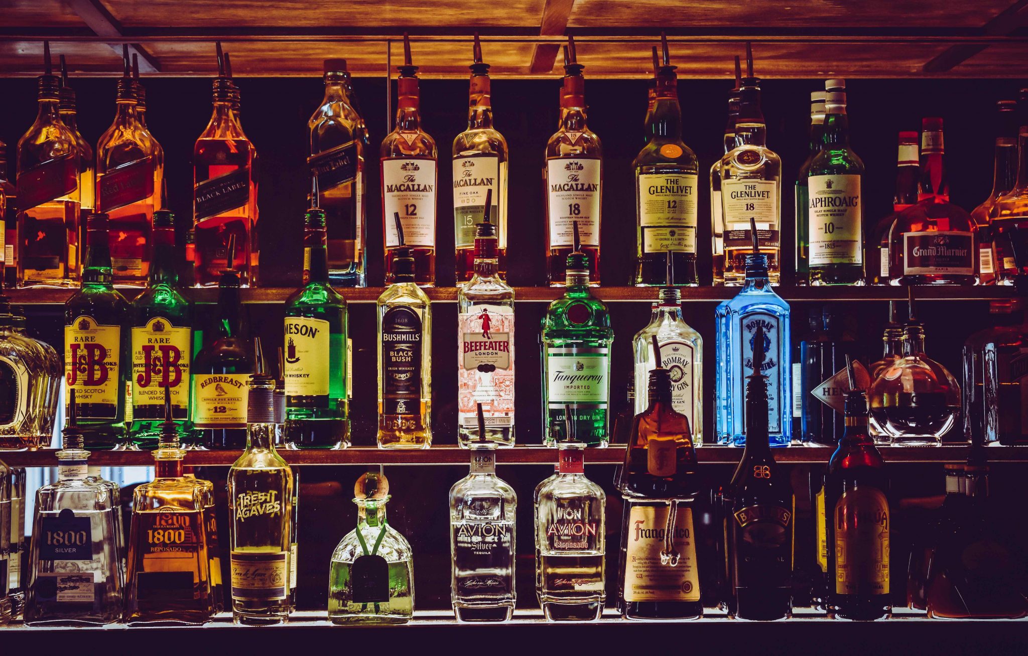 20 Songs About Cocktails - Singersroom.com