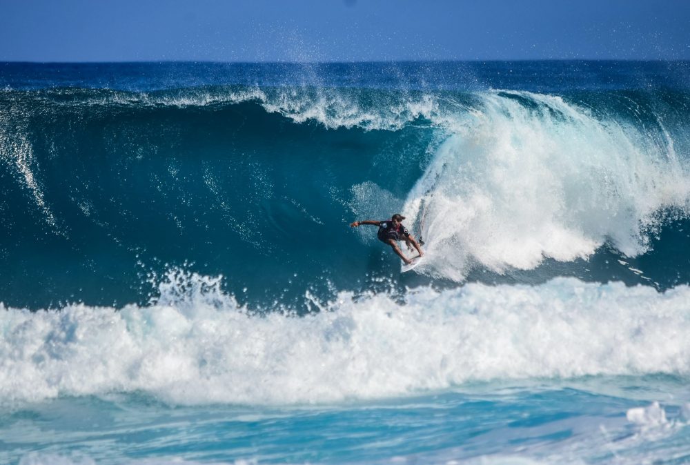 20 Songs About Surfing - Singersroom.com