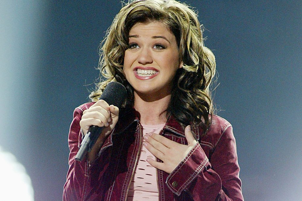 10 Best Kelly Clarkson Songs of All Time - Singersroom.com