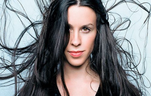 10 Best Alanis Morissette Songs of All Time - Singersroom.com