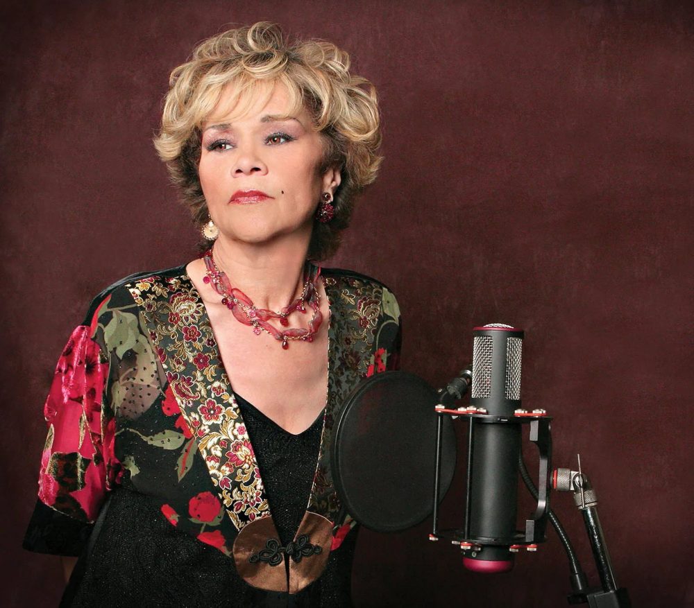 10 Best Etta James Songs of All Time - Singersroom.com
