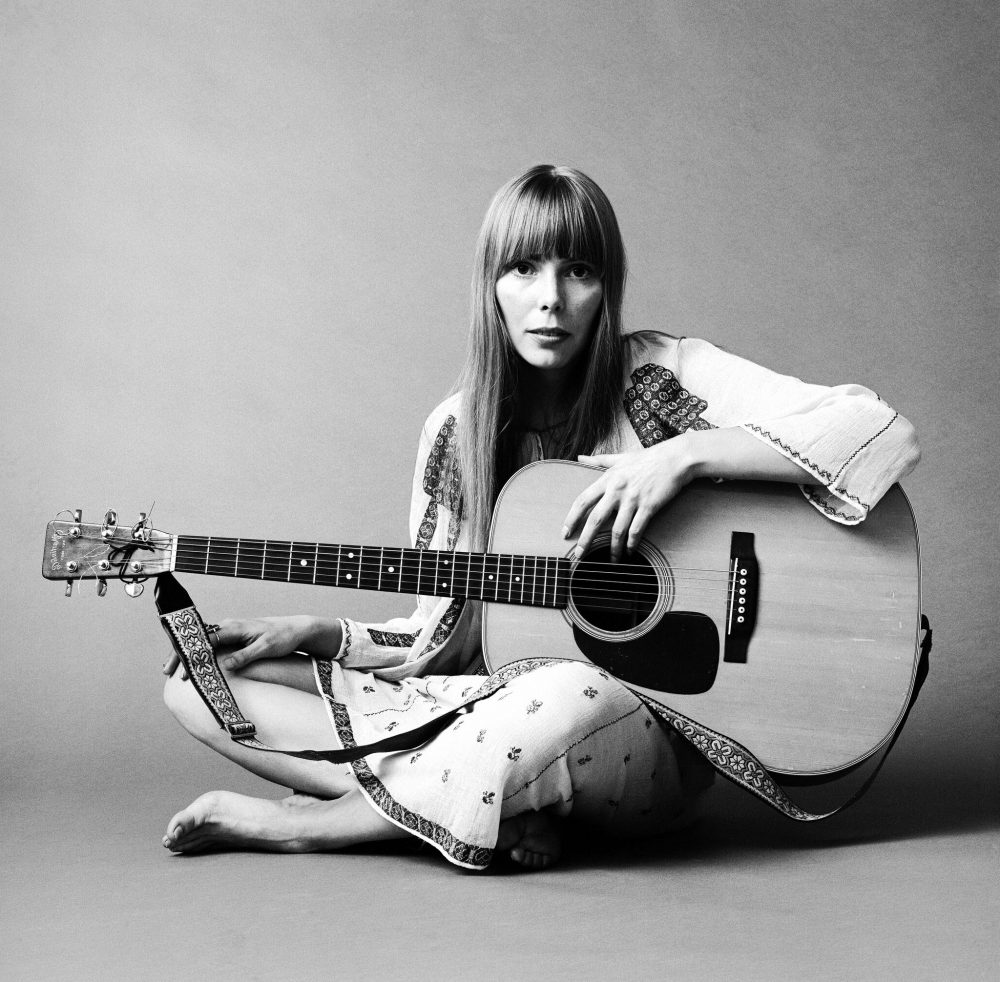 20 Best Joni Mitchell Songs of All Time - Singersroom.com