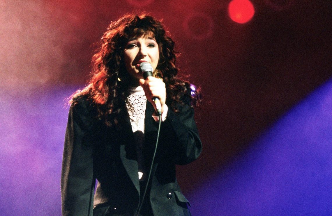 10 Best Kate Bush Songs of All Time - Singersroom.com
