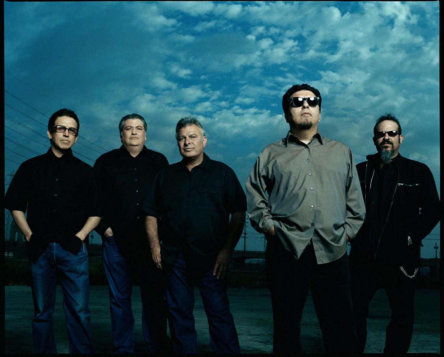 10 Best Los Lobos Songs of All Time - Singersroom.com