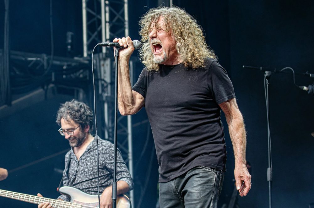 10 Best Robert Plant Songs of All Time - Singersroom.com