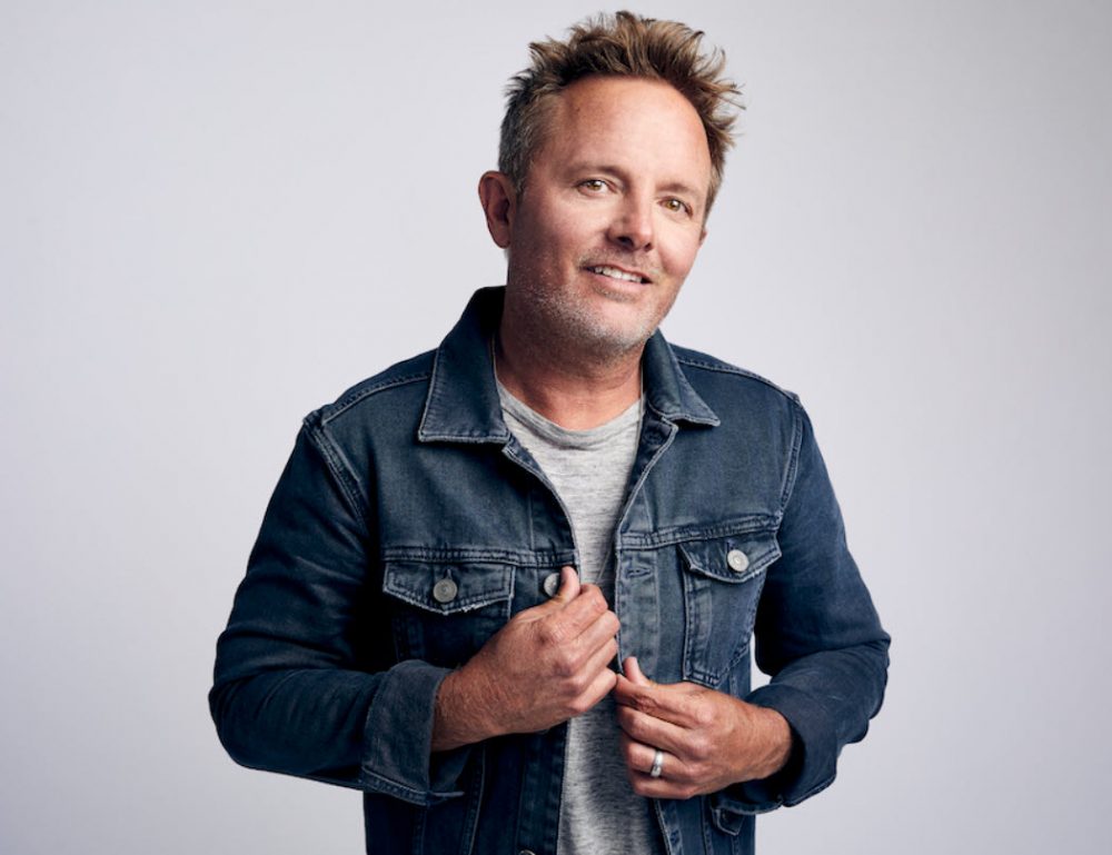 20 Best Chris Tomlin Worship Songs of All Time - Singersroom.com