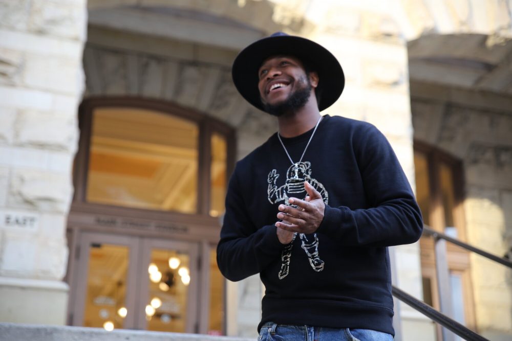 Hakeem Romance Feature Interview - Singersroom.com