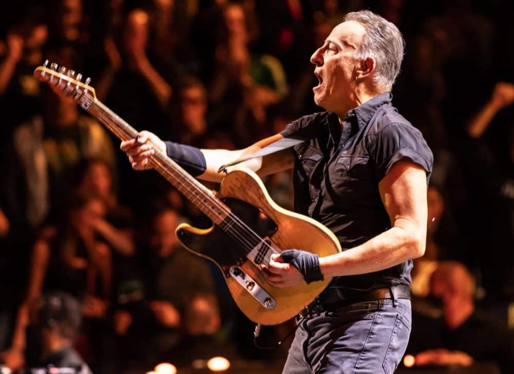 10 Best Bruce Springsteen Songs of All Time - Singersroom.com