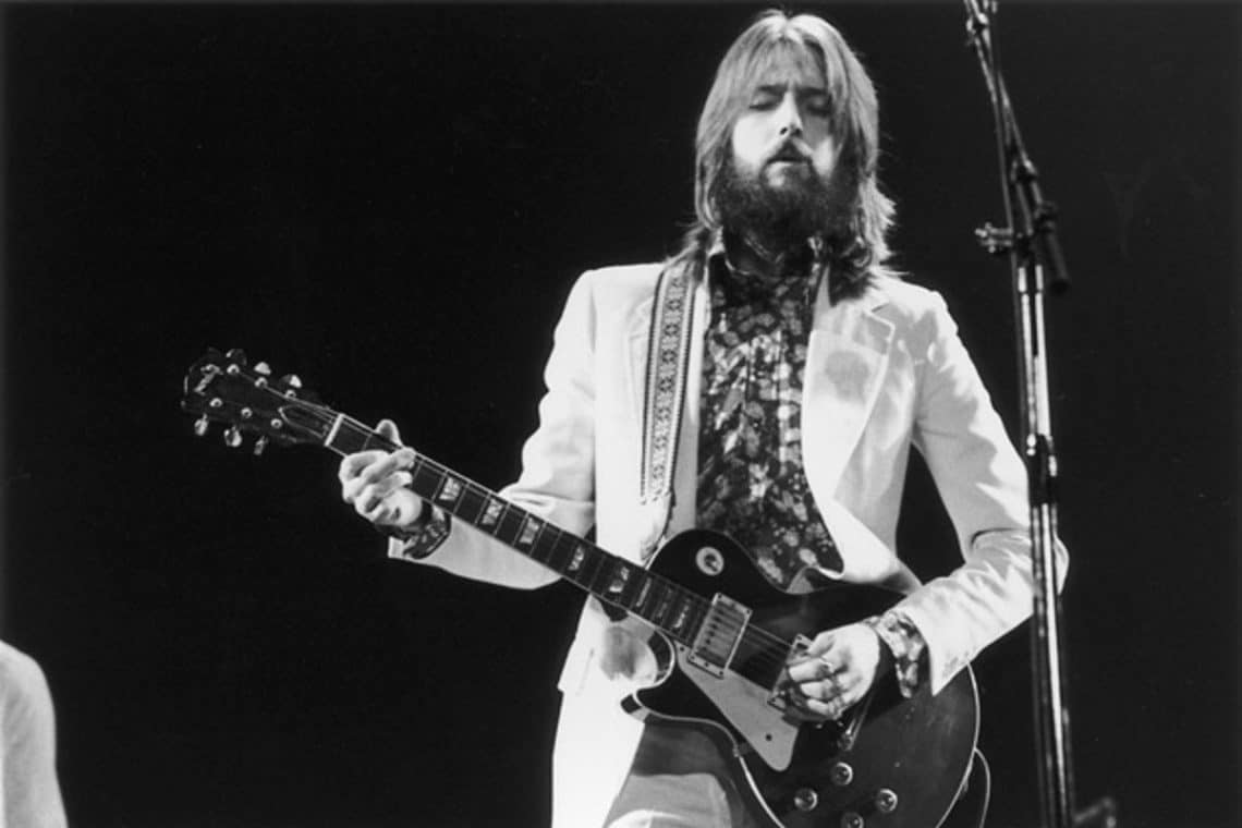 10 Best Eric Clapton Songs of All Time - Singersroom.com