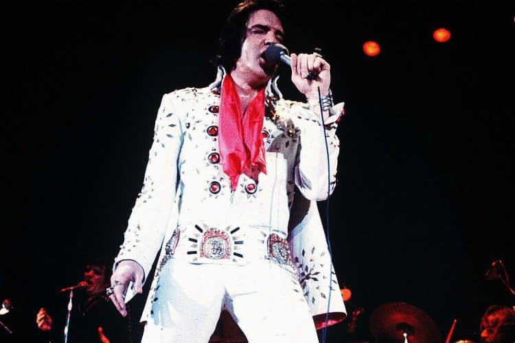 10 Best Elvis Presley Songs of All Time - Singersroom.com