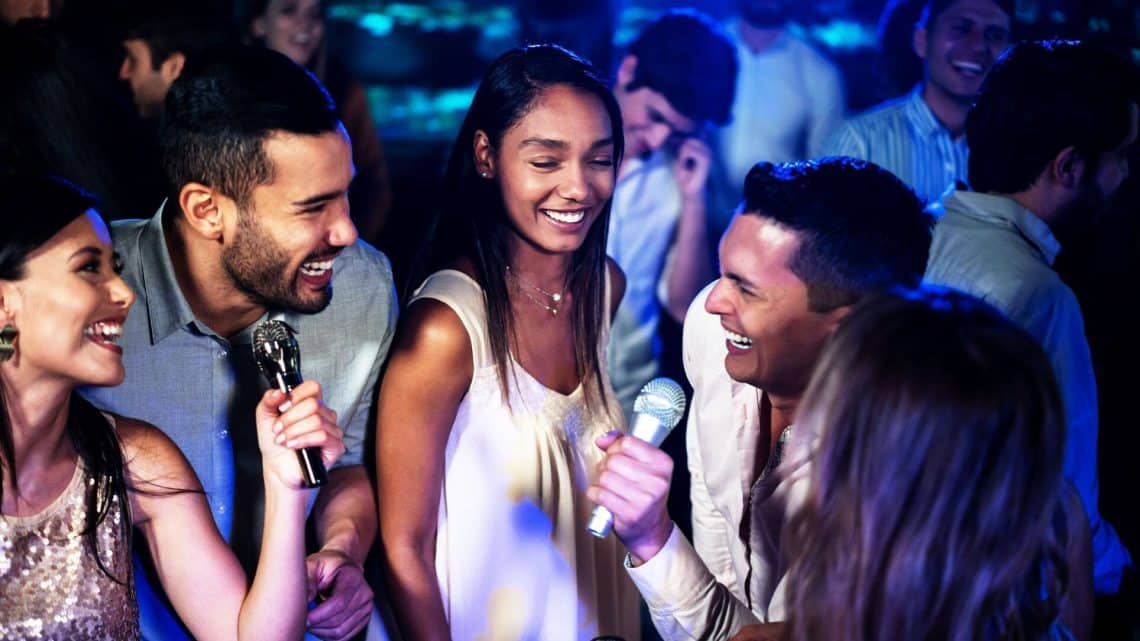 15 Best Karaoke Songs of All Time - Singersroom.com