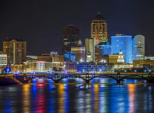 10 Famous Singers from Iowa - Singersroom.com