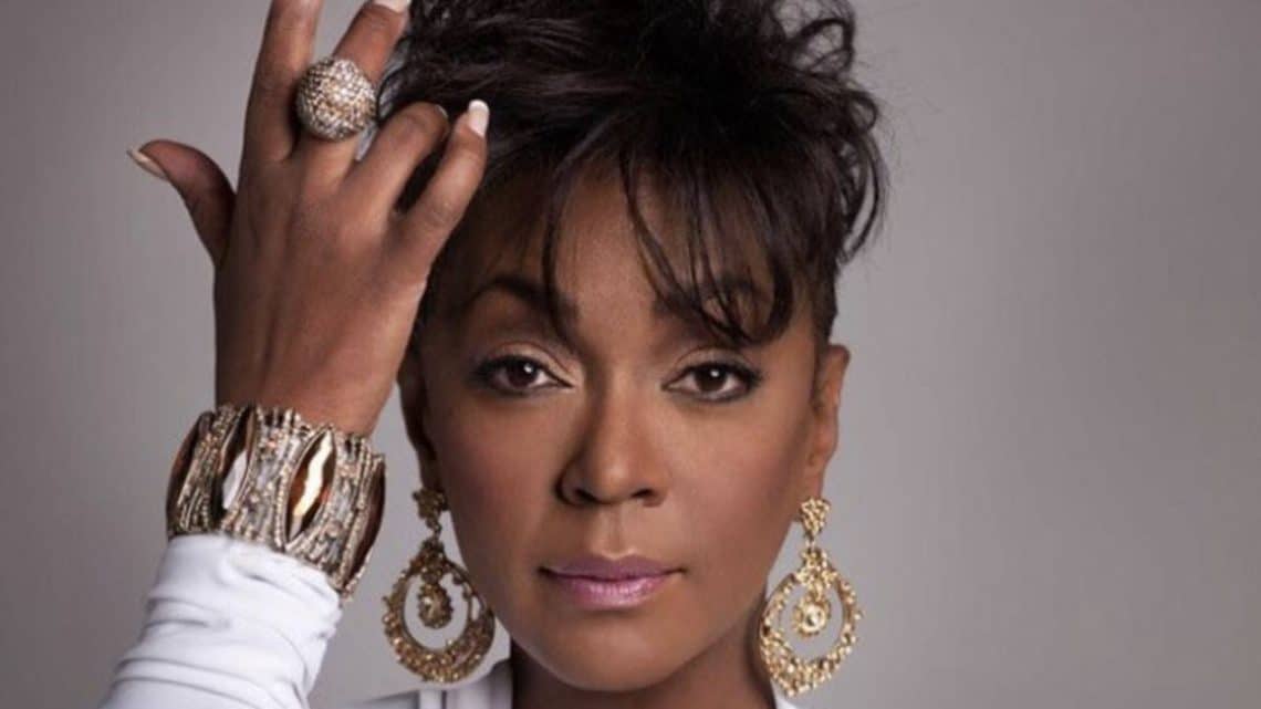 10 Best Anita Baker Songs of All Time - Singersroom.com