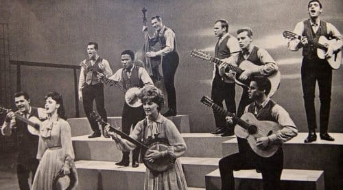 15 Best Folk Music Singers of All Time - Singersroom.com