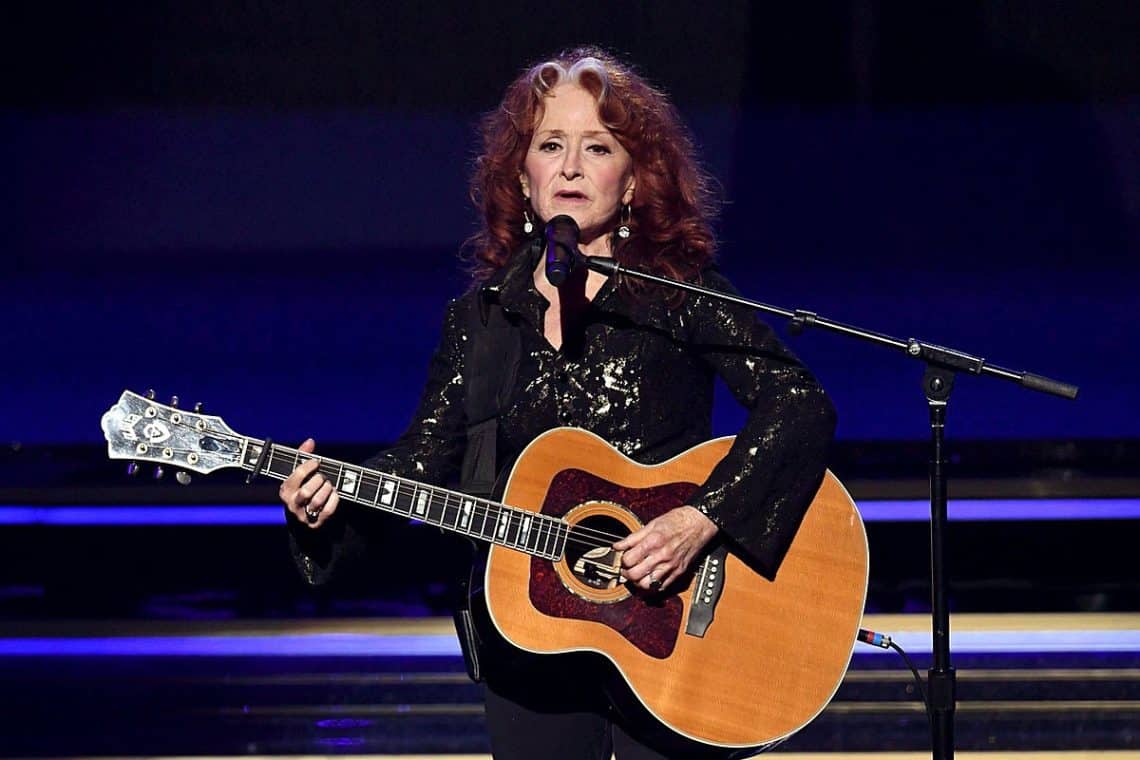 10 Best Bonnie Raitt Songs of All Time - Singersroom.com