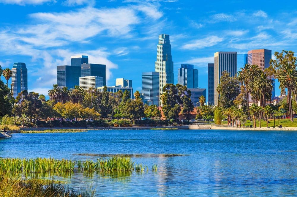 10 Famous Singers from California - Singersroom.com