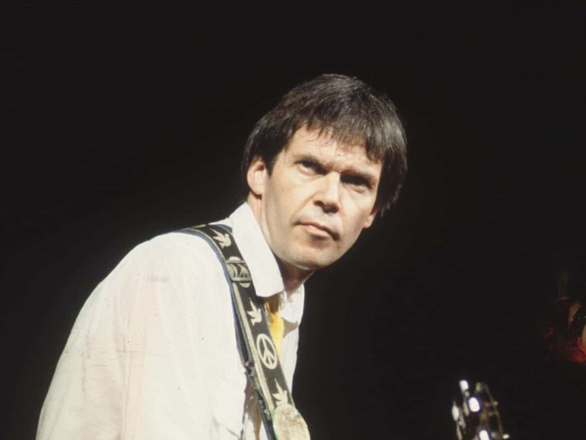 10 Best Neil Young Songs of All Time - Singersroom.com
