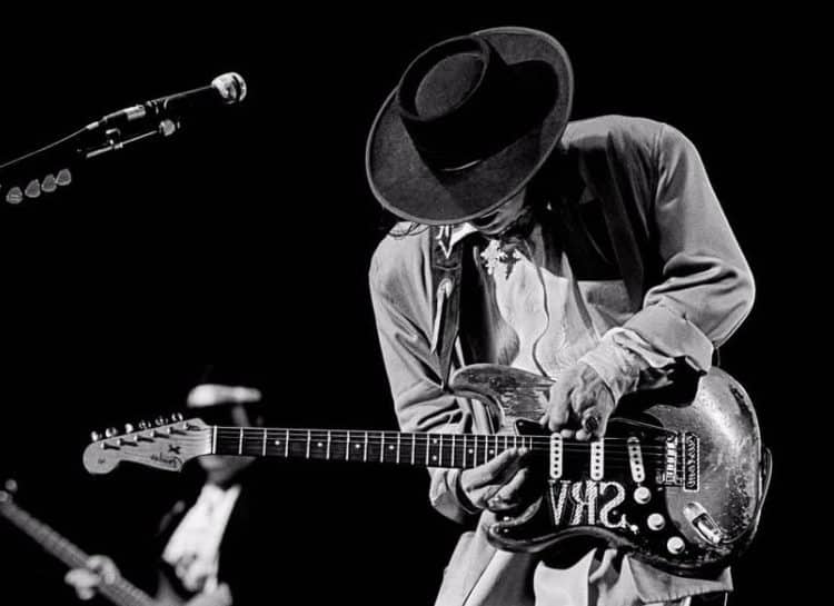 10 Best Stevie Ray Vaughan Songs of All Time - Singersroom.com