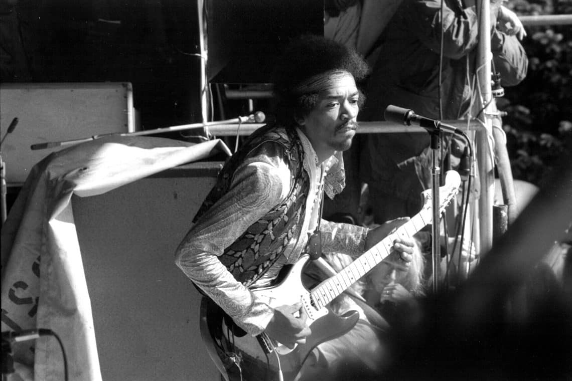 10 Best Jimi Hendrix Songs of All Time - Singersroom.com