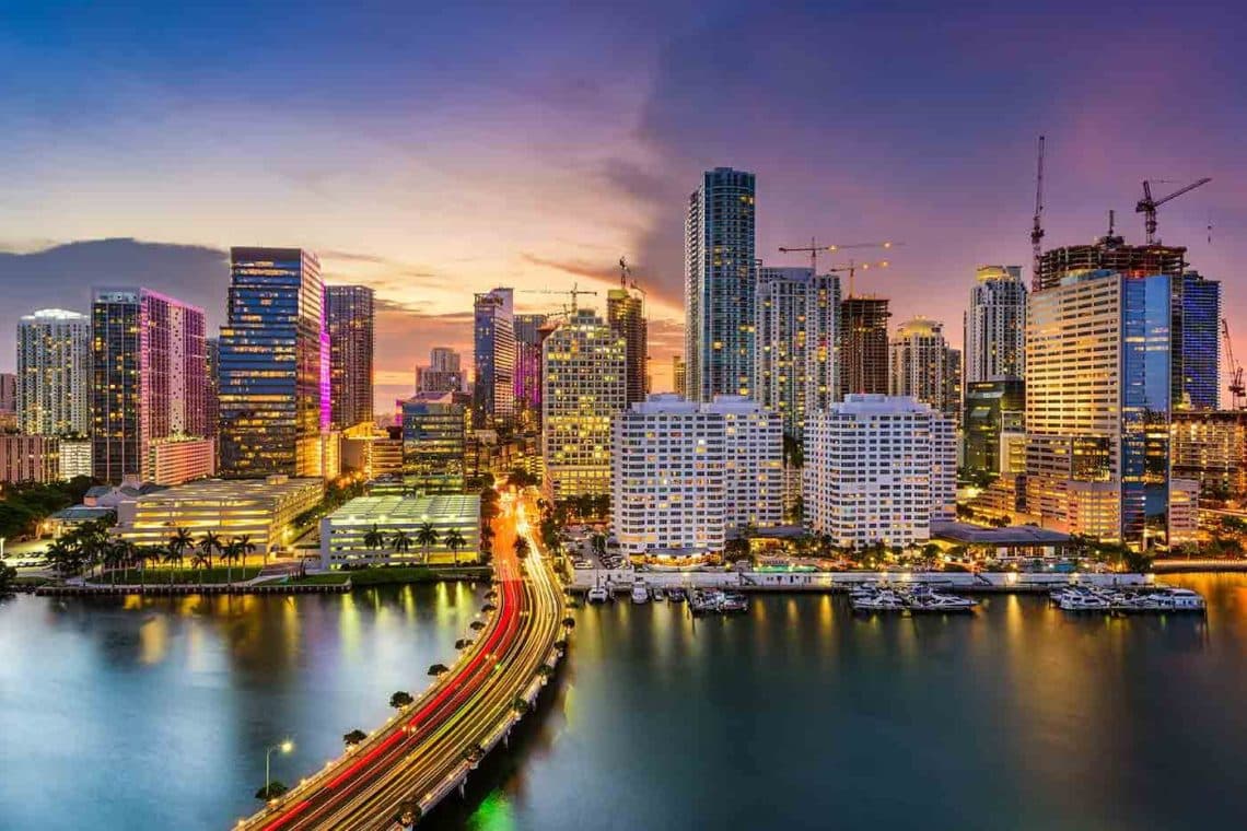 10 Famous Singers from Florida - Singersroom.com