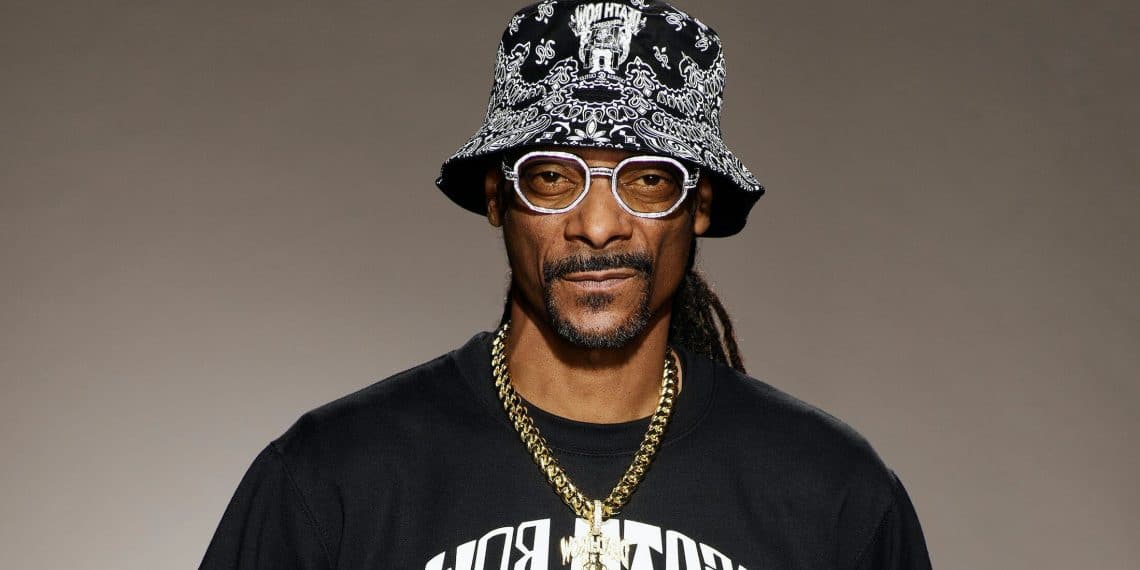 10 Best Snoop Dogg Songs of All Time - Singersroom.com