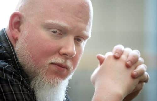 15 Best White Rappers of All Time - Singersroom.com