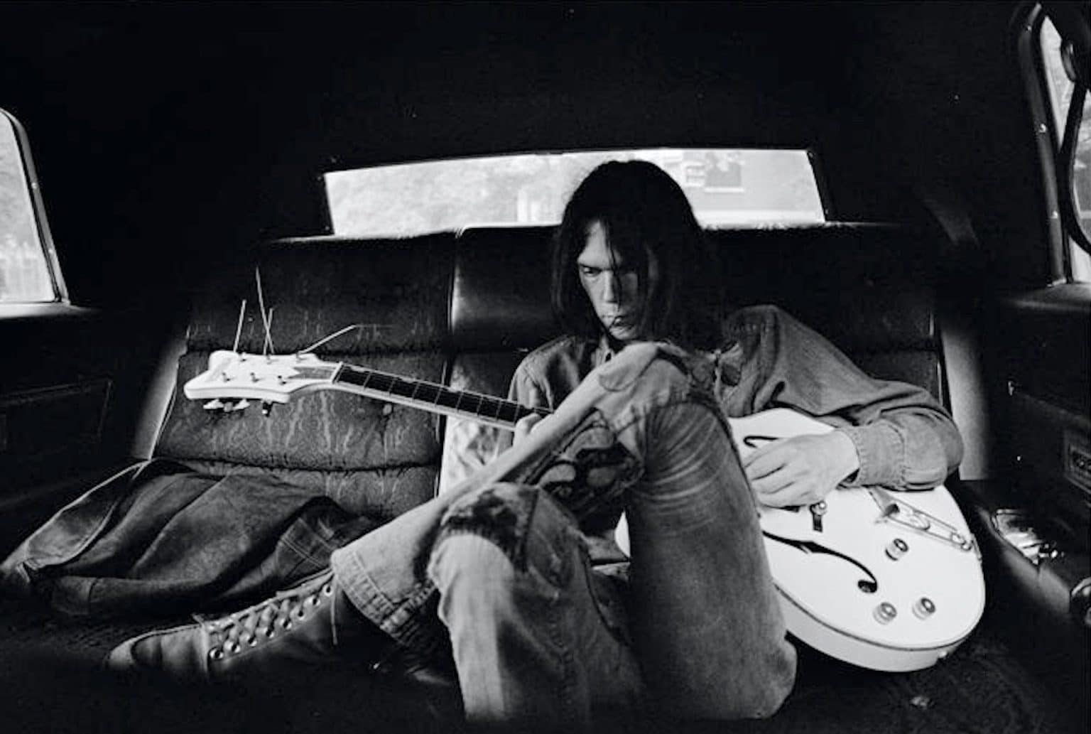 10 Best Neil Young Songs of All Time - Singersroom.com