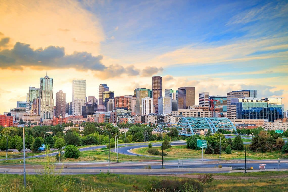 10 Famous Singers from Colorado - Singersroom.com