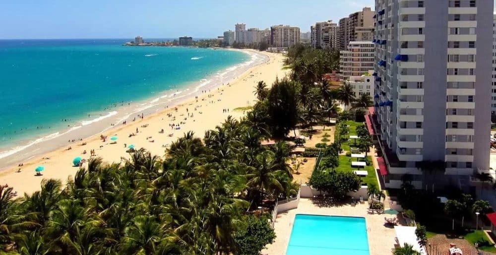 10 Famous Singers from Puerto Rico - Singersroom.com