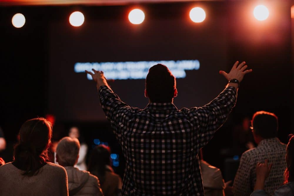 15 Best Christian Gospel Singers of All Time - Singersroom.com