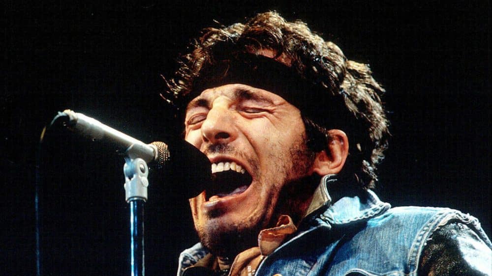 10 Best Bruce Springsteen Songs of All Time - Singersroom.com