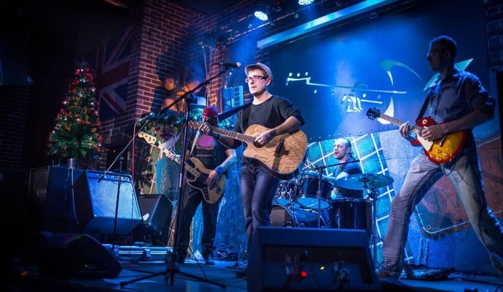 15 Best Bands of All Time - Singersroom.com