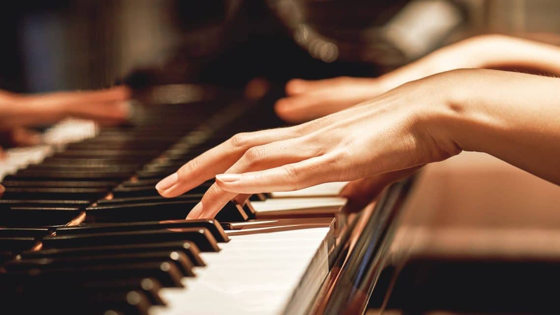 15 Best Piano Players of All Time - Singersroom.com