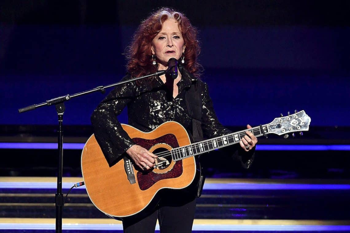 10 Best Bonnie Raitt Songs of All Time - Singersroom.com