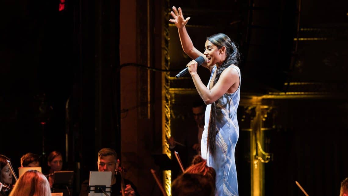 15 Best Broadway Singers of All Time - Singersroom.com