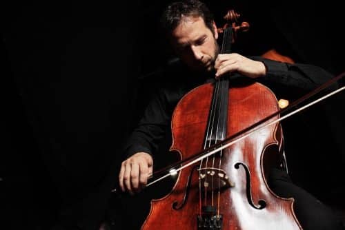 15 Best Cello Players of All Time - Singersroom.com