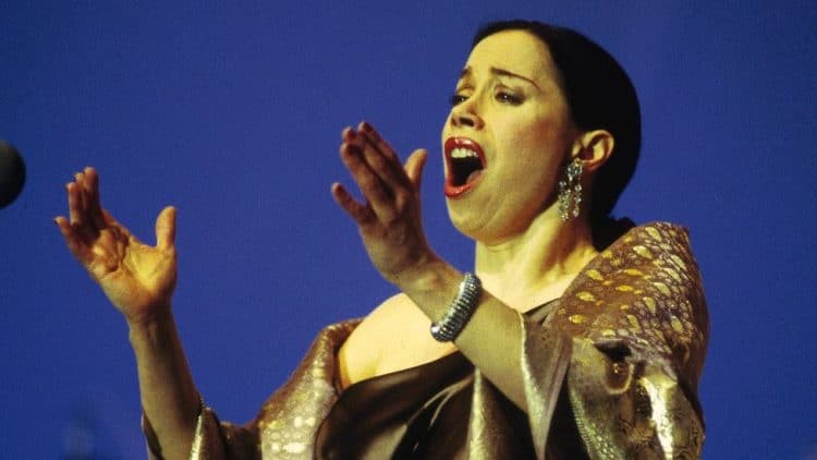 15 Best Opera Songs of All Time - Singersroom.com