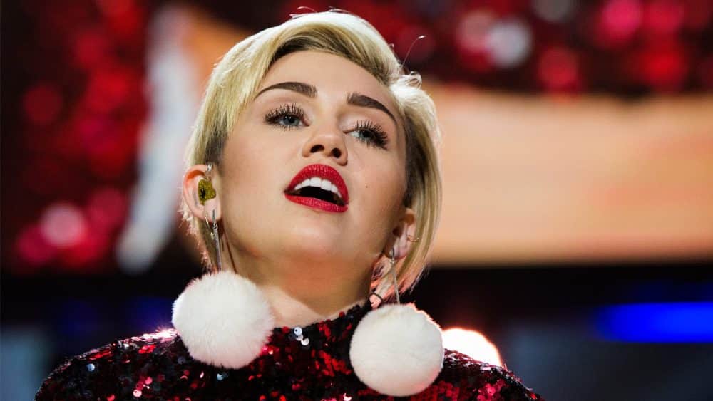 10 Best Miley Cyrus Songs of All Time - Singersroom.com