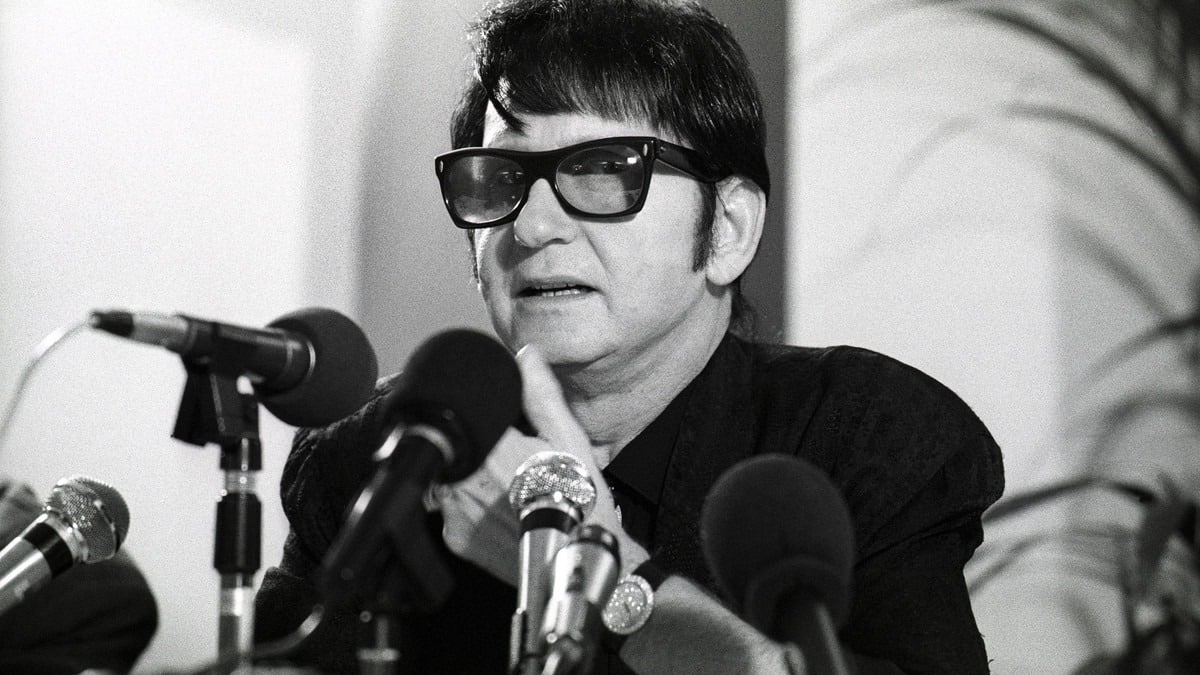 10 Best Roy Orbison Songs of All Time - Singersroom.com