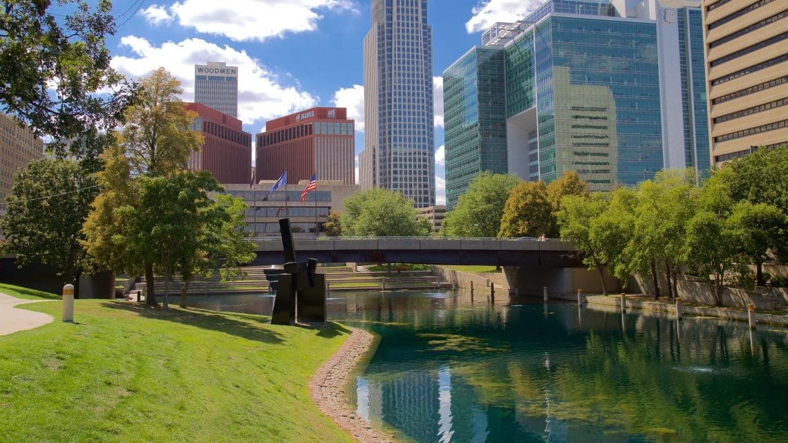 10 Famous Singers from Nebraska - Singersroom.com