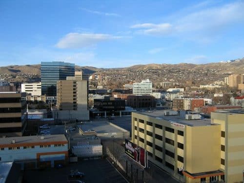 10 Famous Singers from Utah - Singersroom.com